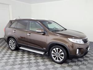 Brūns Kia Sorento 2014 Tallina, ar dzinēja tilpumu 2.20 L un nobraukumu 298 tūkst. km par 3499 €, foto  vietnē AUTOMOTO.COM.LV
