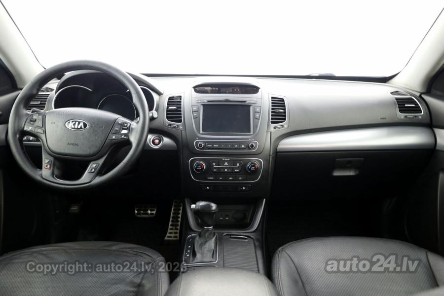 Brūns Kia Sorento 2014 Tallina, ar dzinēja tilpumu 2.20 L un nobraukumu 298 tūkst. km par 3499 €, foto 6 vietnē AUTOMOTO.COM.LV