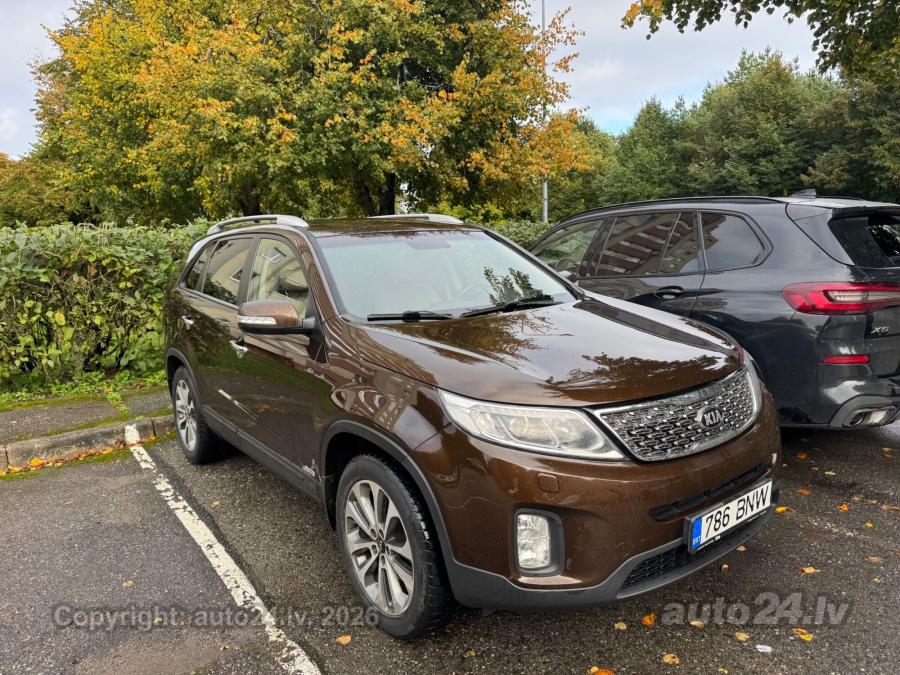 Brūns Kia Sorento 2015 Tallina, ar dzinēja tilpumu 2.20 L un nobraukumu 69 tūkst. km par 15900 €, foto 1 vietnē AUTOMOTO.COM.LV