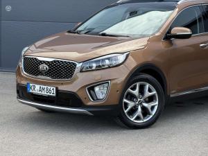 Brown Kia Sorento 2016 in Jonava, with an engine capacity of 2.20 L and mileage of 280 thousand km for 14500 €, photo 4 on AUTOMOTO.COM.LV
