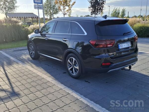 Kia Sorento 2018 in Riga on AUTOMOTO.COM.LV Brown Kia Sorento 2018 in Riga, with an engine capacity of 2.20 L and mileage of 197 thousand km for 18900 €, photo 7 on AUTOMOTO.COM.LV