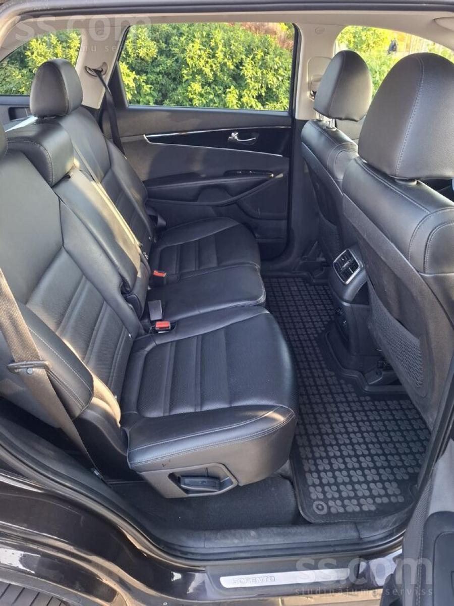 Brūns Kia Sorento 2018 Rīga, ar dzinēja tilpumu 2.20 L un nobraukumu 197 tūkst. km par 18900 €, foto 13 vietnē AUTOMOTO.COM.LV