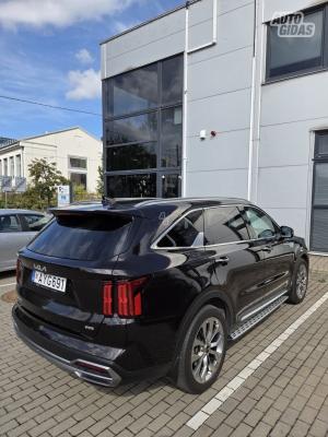 Brown Kia Sorento 2024 in Vilnius, with an engine capacity of 2.20 L and mileage of 54 thousand km for 38900 €, photo 5 on AUTOMOTO.COM.LV