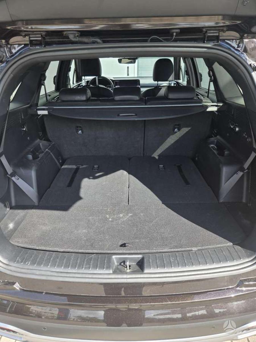 Brown Kia Sorento 2024 in Vilnius, with an engine capacity of 2.15 L and mileage of 54 thousand km for 36900 €, photo 11 on AUTOMOTO.COM.LV