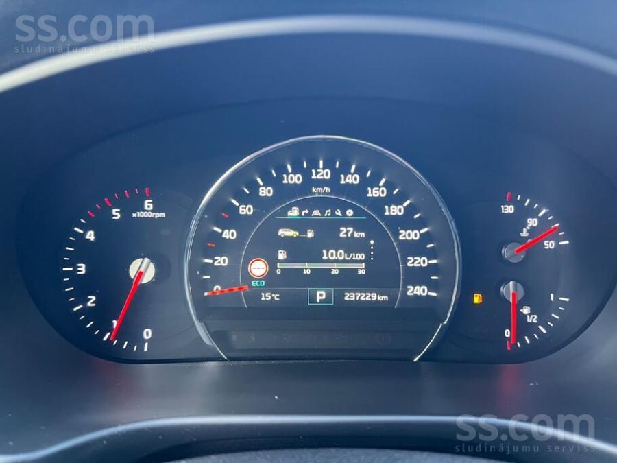 Brūns Kia Sorento 2015 Rīga, ar dzinēja tilpumu 2.20 L un nobraukumu 237 tūkst. km par 12500 €, foto 14 vietnē AUTOMOTO.COM.LV