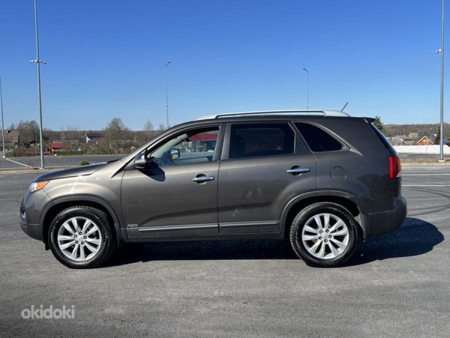 Brūns Kia Sorento 2012 Narva, ar dzinēja tilpumu 2.20 L un nobraukumu 330 tūkst. km par 4900 €, foto 5 vietnē AUTOMOTO.COM.LV