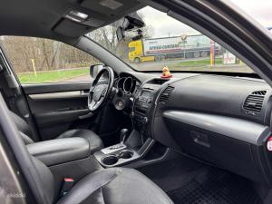 Brūns Kia Sorento 2012 Narva, ar dzinēja tilpumu 2.20 L un nobraukumu 330 tūkst. km par 4900 €, foto 16 vietnē AUTOMOTO.COM.LV