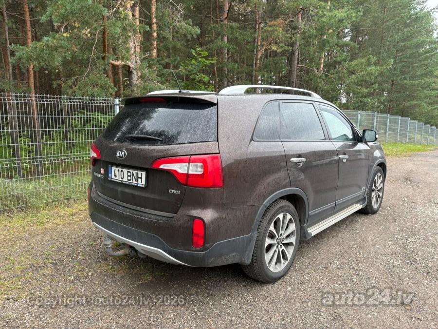 Brūns Kia Sorento 2014 Tallina, ar dzinēja tilpumu 2.20 L un nobraukumu 512 tūkst. km par 9900 €, foto 4 vietnē AUTOMOTO.COM.LV
