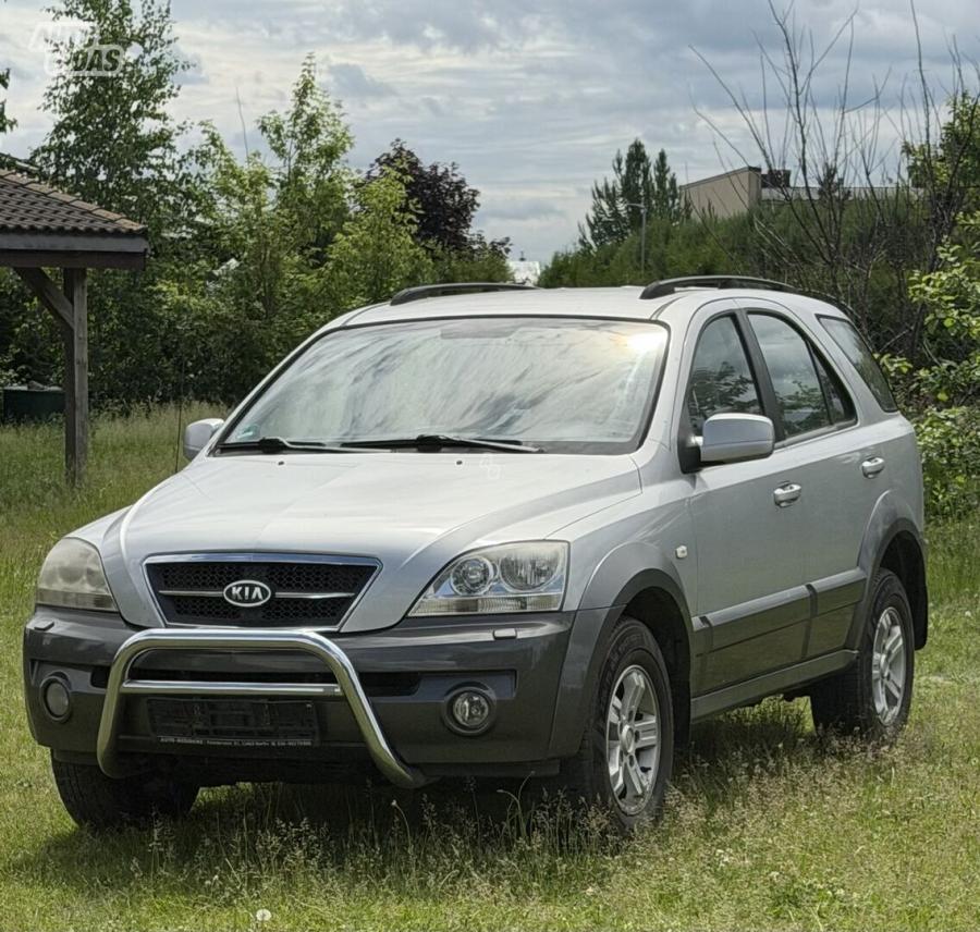 Kia Sorento 2004 in Kaunas, with an engine capacity of 2.50 L and mileage of 296 thousand km for 2700 €, photo 1 on AUTOMOTO.COM.LV