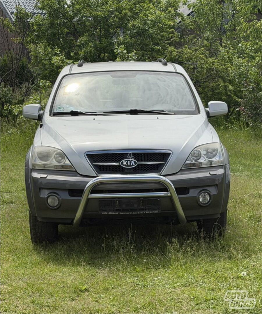 Kia Sorento 2004 in Kaunas, with an engine capacity of 2.50 L and mileage of 296 thousand km for 2700 €, photo 3 on AUTOMOTO.COM.LV