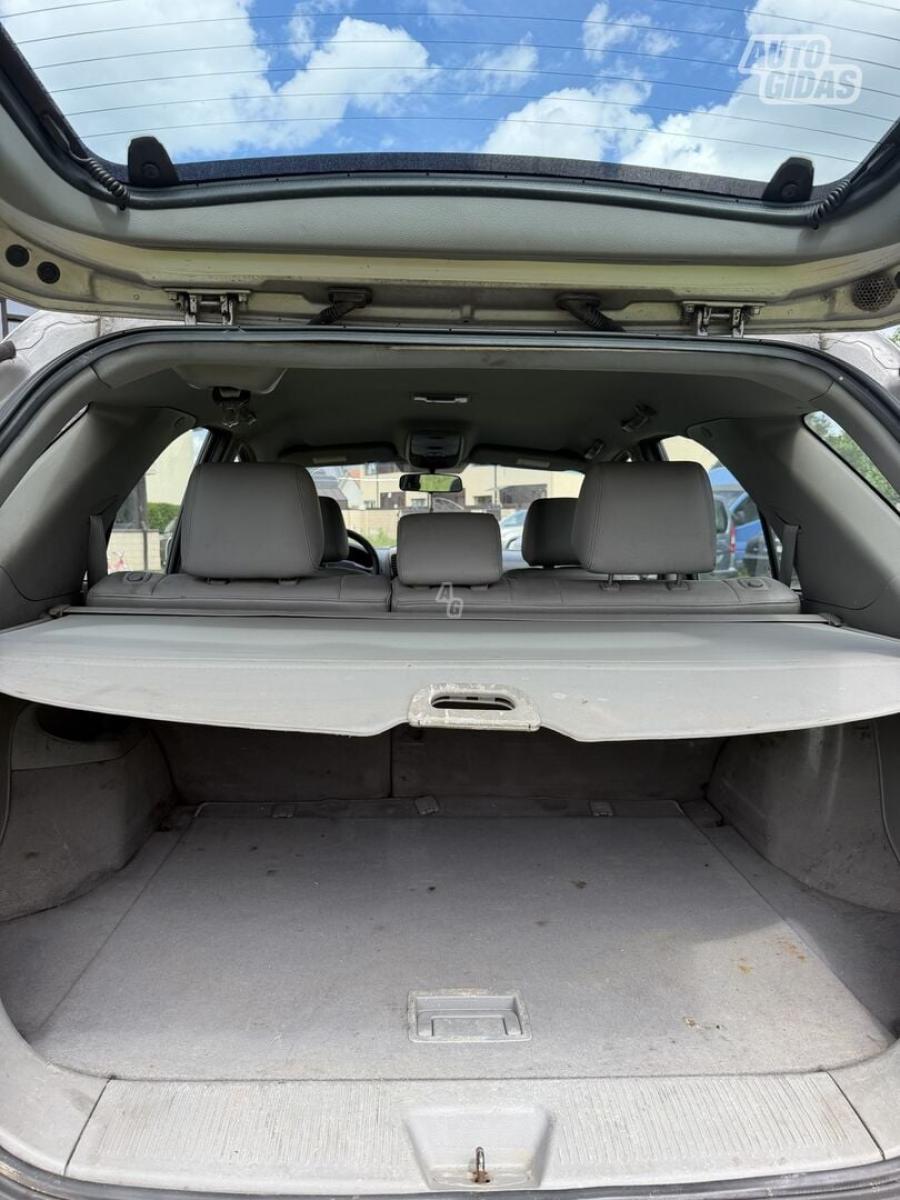Kia Sorento 2004 in Kaunas, with an engine capacity of 2.50 L and mileage of 296 thousand km for 2700 €, photo 11 on AUTOMOTO.COM.LV