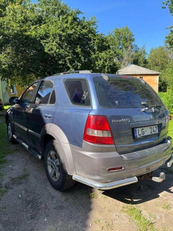 Киа Соренто 2004 в Рига, объемом двигателя 2.50 л и пробегом 262 тыс. км за 2800 €, фото 4 на AUTOMOTO.COM.LV