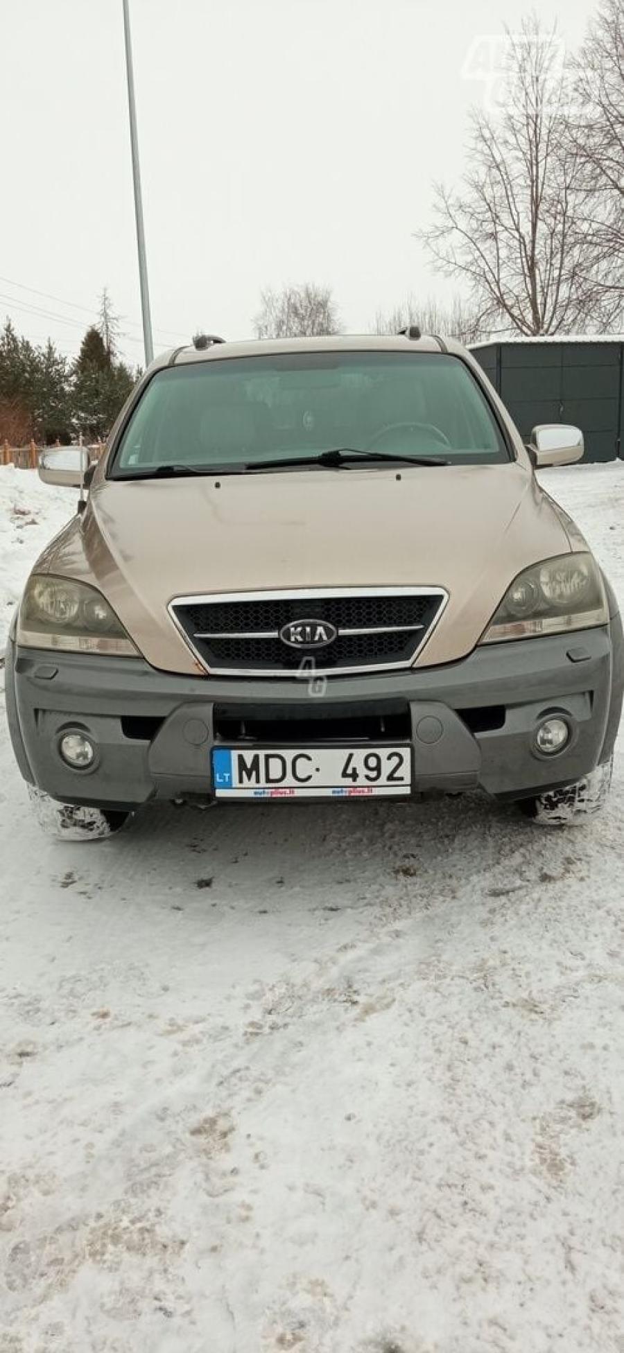 Kia Sorento 2005 in Kelme, with an engine capacity of 2.50 L and mileage of 270 thousand km for 2400 €, photo 4 on AUTOMOTO.COM.LV