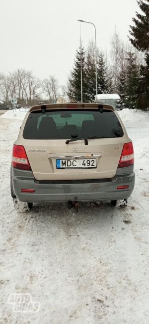 Kia Sorento 2005 in Kelme, with an engine capacity of 2.50 L and mileage of 270 thousand km for 2400 €, photo 5 on AUTOMOTO.COM.LV