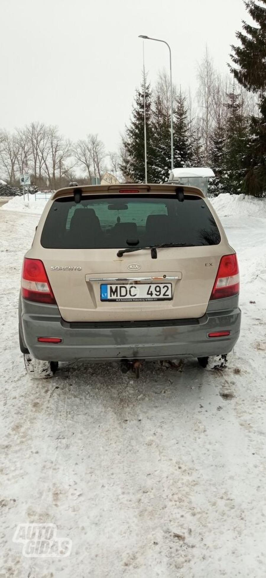 Kia Sorento 2005 in Kelme, with an engine capacity of 2.50 L and mileage of 270 thousand km for 2400 €, photo 5 on AUTOMOTO.COM.LV