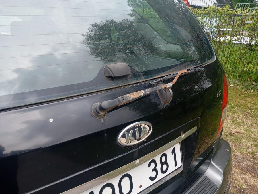 Kia Sorento 2005 in Kaunas, with an engine capacity of 2.50 L and mileage of 288 thousand km for 1650 €, photo 9 on AUTOMOTO.COM.LV