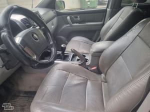 Kia Sorento 2005 in Kaunas, with an engine capacity of 2.50 L and mileage of 280 thousand km for 1050 €, photo 7 on AUTOMOTO.COM.LV