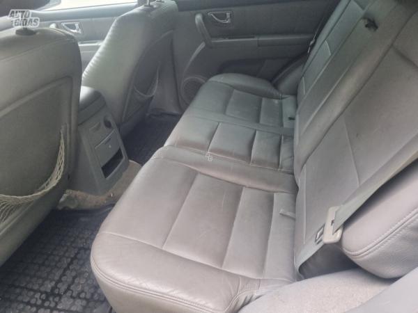 Kia Sorento 2005 in Kaunas, with an engine capacity of 2.50 L and mileage of 280 thousand km for 1050 €, photo 7 on AUTOMOTO.COM.LV