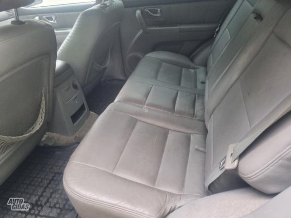 Kia Sorento 2005 in Kaunas, with an engine capacity of 2.50 L and mileage of 280 thousand km for 999 €, photo 6 on AUTOMOTO.COM.LV