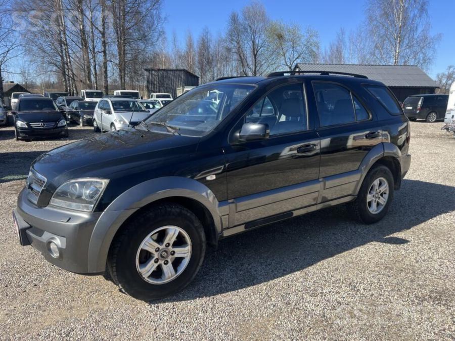 Kia Sorento 2005 in Valmiera, with an engine capacity of 2.20 L and mileage of 0 thousand km for 2490 €, photo 1 on AUTOMOTO.COM.LV