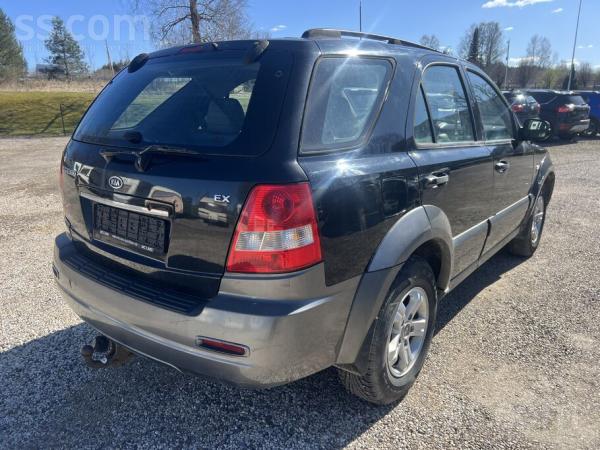 Kia Sorento 2005 in Valmiera, with an engine capacity of 2.20 L and mileage of 0 thousand km for 2490 €, photo 3 on AUTOMOTO.COM.LV