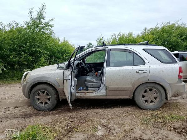 Киа Соренто 2005 в Каунас, объемом двигателя 2.50 л и пробегом 220 тыс. км за 950 €, фото 2 на AUTOMOTO.COM.LV