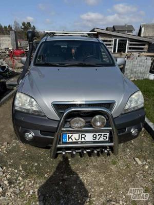 Kia Sorento 2005 in Kaunas, with an engine capacity of 2.50 L and mileage of 220 thousand km for 750 €, photo 4 on AUTOMOTO.COM.LV