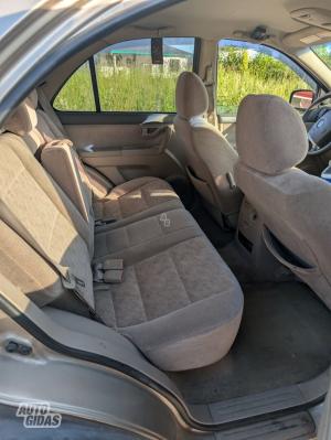 Kia Sorento 2005 in Klaipeda, with an engine capacity of 3.50 L and mileage of 150 thousand km for 800 €, photo 8 on AUTOMOTO.COM.LV