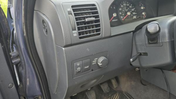 Kia Sorento 2005 Šauļi, ar dzinēja tilpumu 2.50 L un nobraukumu 280 tūkst. km par 1650 €, foto 6 vietnē AUTOMOTO.COM.LV