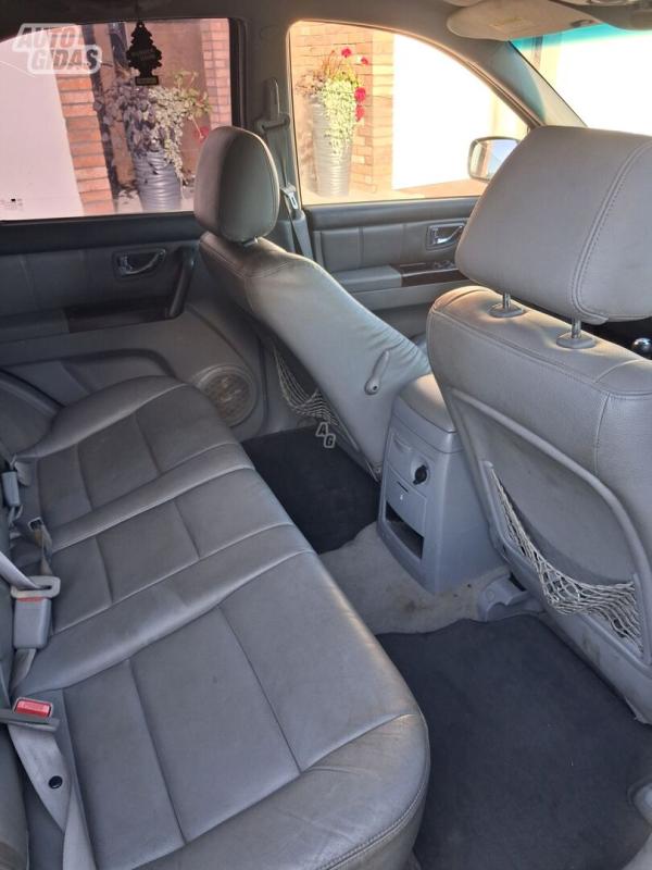 Kia Sorento 2005 in Telschi, with an engine capacity of 2.40 L and mileage of 218 thousand km for 2000 €, photo 10 on AUTOMOTO.COM.LV