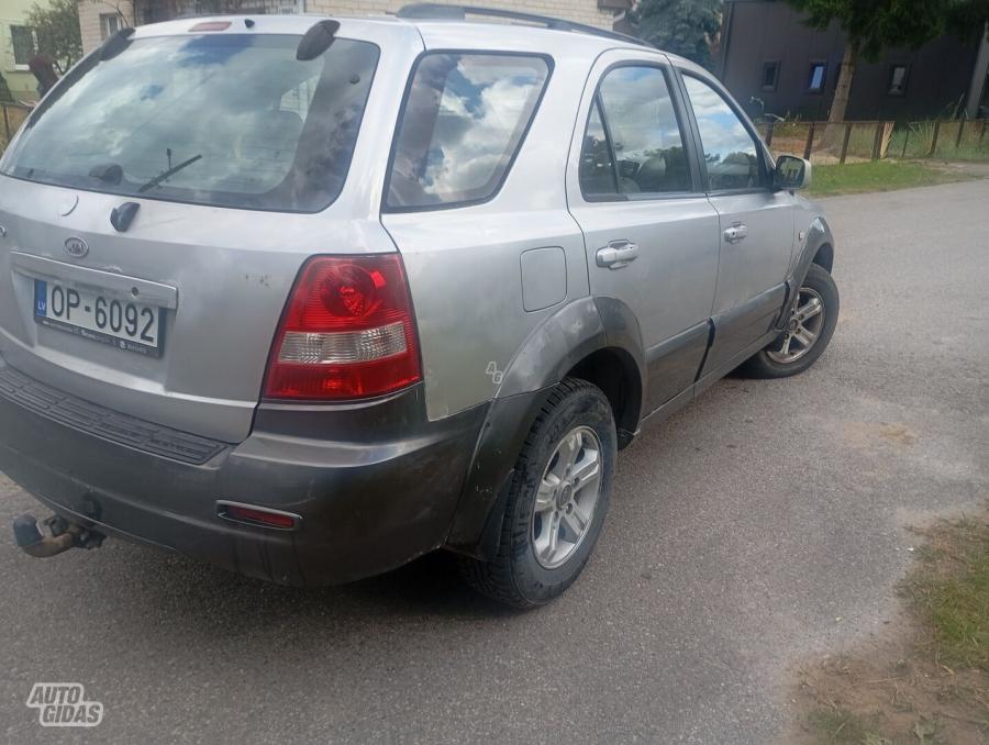 Kia Sorento 2005 Kauņa, ar dzinēja tilpumu 2.50 L un nobraukumu 303 tūkst. km par 1500 €, foto 4 vietnē AUTOMOTO.COM.LV