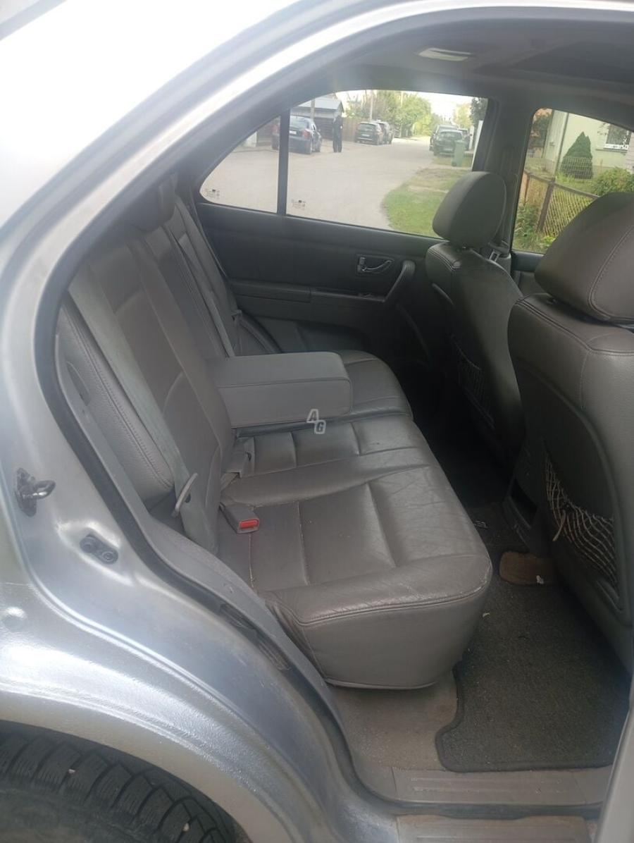 Kia Sorento 2005 Kauņa, ar dzinēja tilpumu 2.50 L un nobraukumu 303 tūkst. km par 1500 €, foto 7 vietnē AUTOMOTO.COM.LV