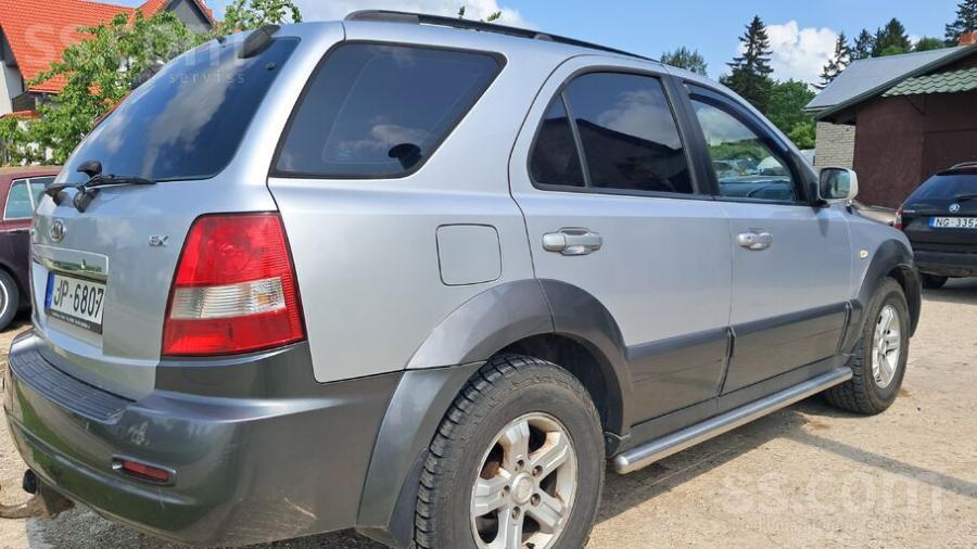 Kia Sorento 2006 Madona, ar dzinēja tilpumu 2.50 L un nobraukumu 245 tūkst. km par 3300 €, foto 5 vietnē AUTOMOTO.COM.LV