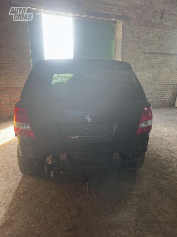 Kia Sorento 2006 in Pakruojis, with an engine capacity of 3.50 L and mileage of 190 thousand km for 1650 €, photo 3 on AUTOMOTO.COM.LV