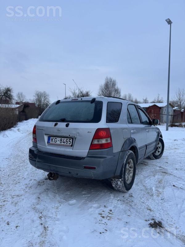 Kia Sorento 2006 in Liepaja, with an engine capacity of 2.50 L and mileage of 0 thousand km for 1200 €, photo 2 on AUTOMOTO.COM.LV