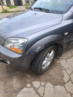 Kia Sorento 2006 Tallina, ar dzinēja tilpumu 2.50 L un nobraukumu 280 tūkst. km par 1500 €, foto 8 vietnē AUTOMOTO.COM.LV