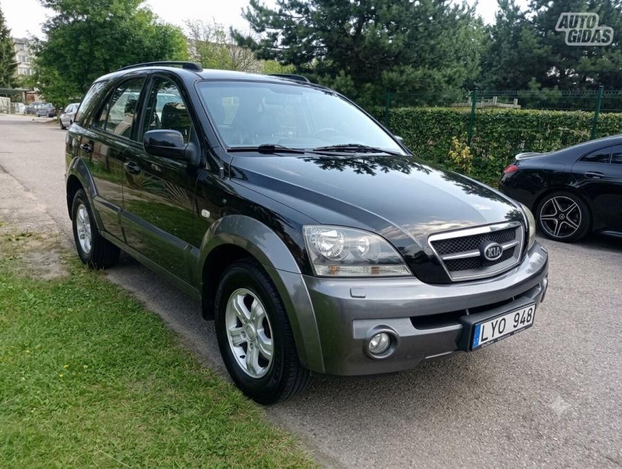 Kia Sorento 2006 in Kaunas, with an engine capacity of 2.50 L and mileage of 246 thousand km for 1750 €, photo 3 on AUTOMOTO.COM.LV