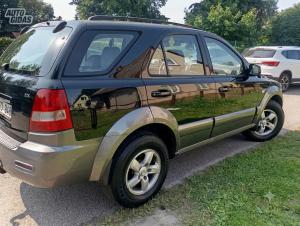 Kia Sorento 2006 in Kaunas, with an engine capacity of 2.50 L and mileage of 246 thousand km for 1750 €, photo 4 on AUTOMOTO.COM.LV