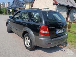 Kia Sorento 2006 in Kaunas, with an engine capacity of 2.50 L and mileage of 246 thousand km for 1750 €, photo 5 on AUTOMOTO.COM.LV