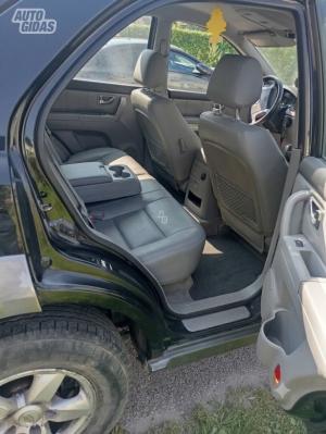 Kia Sorento 2006 in Kaunas, with an engine capacity of 2.50 L and mileage of 246 thousand km for 1750 €, photo 8 on AUTOMOTO.COM.LV