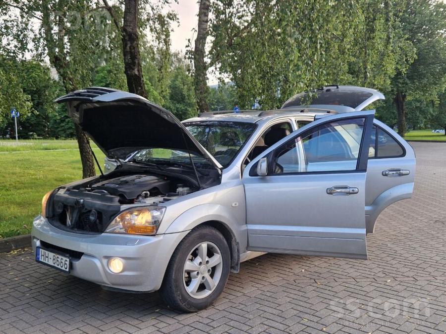 Kia Sorento 2007 Rīga, ar dzinēja tilpumu 2.50 L un nobraukumu 231 tūkst. km par 2500 €, foto 10 vietnē AUTOMOTO.COM.LV