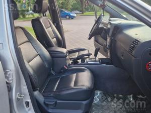 Kia Sorento 2007 Rīga, ar dzinēja tilpumu 2.50 L un nobraukumu 231 tūkst. km par 2500 €, foto 18 vietnē AUTOMOTO.COM.LV