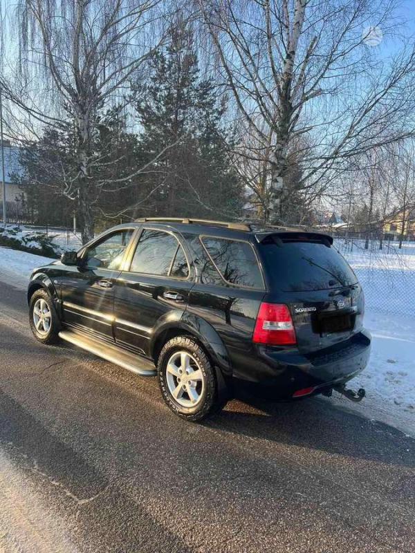 Kia Sorento 2007 in Marijampole, with an engine capacity of 2.50 L and mileage of 181 thousand km for 3850 €, photo 6 on AUTOMOTO.COM.LV