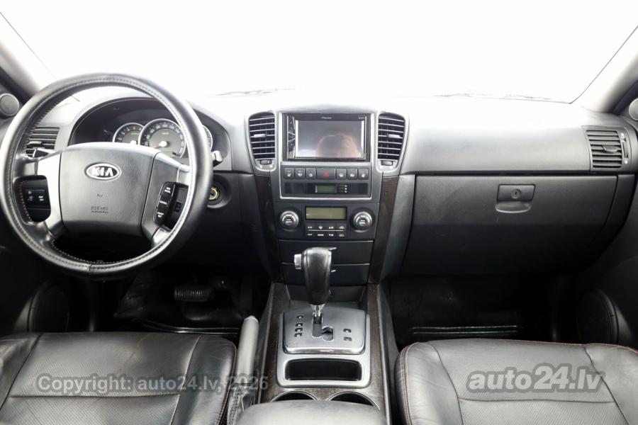 Kia Sorento 2007 in Tallinn, with an engine capacity of 2.50 L and mileage of 282 thousand km for 1999 €, photo 6 on AUTOMOTO.COM.LV