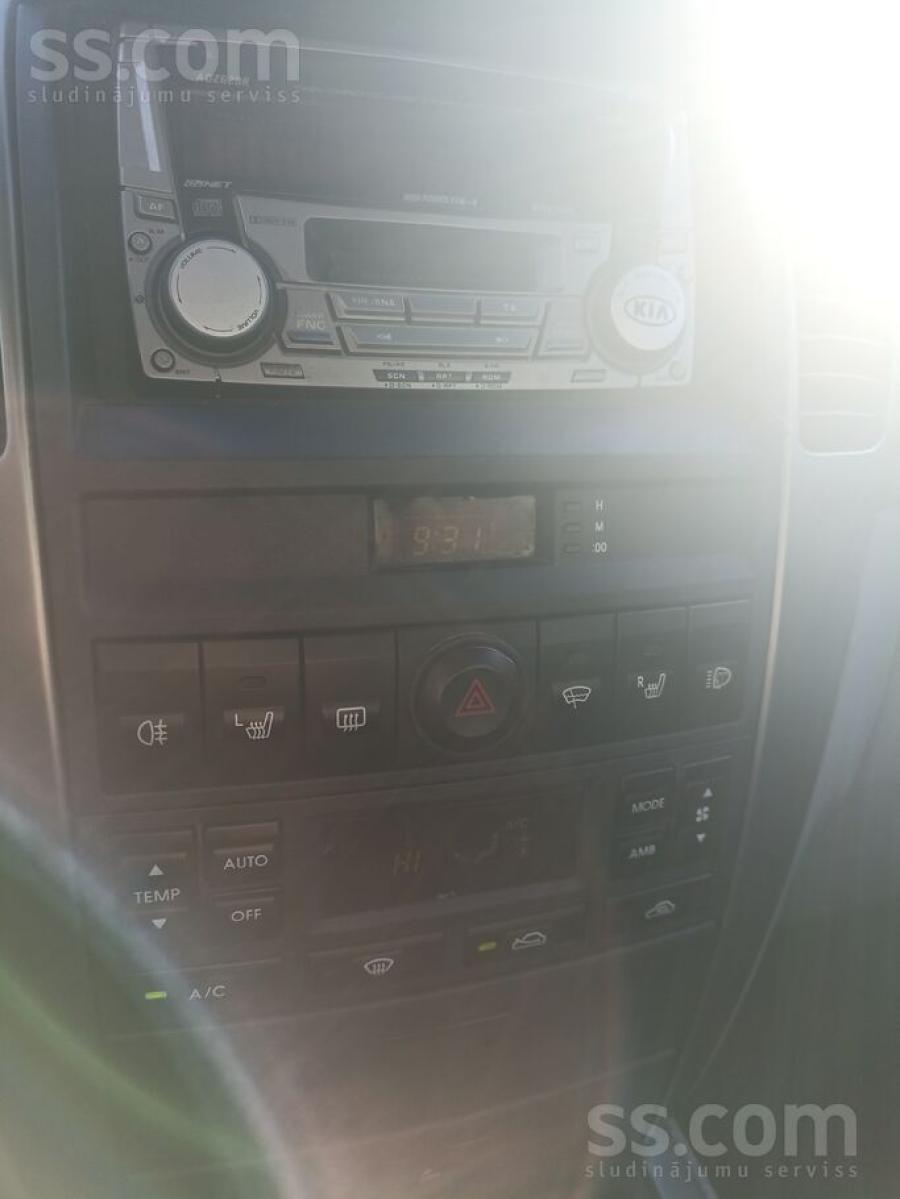 Kia Sorento 2007 Rīga, ar dzinēja tilpumu 2.50 L un nobraukumu 232 tūkst. km par 1200 €, foto 3 vietnē AUTOMOTO.COM.LV