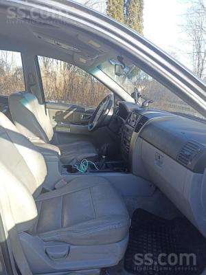 Kia Sorento 2007 Rīga, ar dzinēja tilpumu 2.50 L un nobraukumu 232 tūkst. km par 1200 €, foto 5 vietnē AUTOMOTO.COM.LV