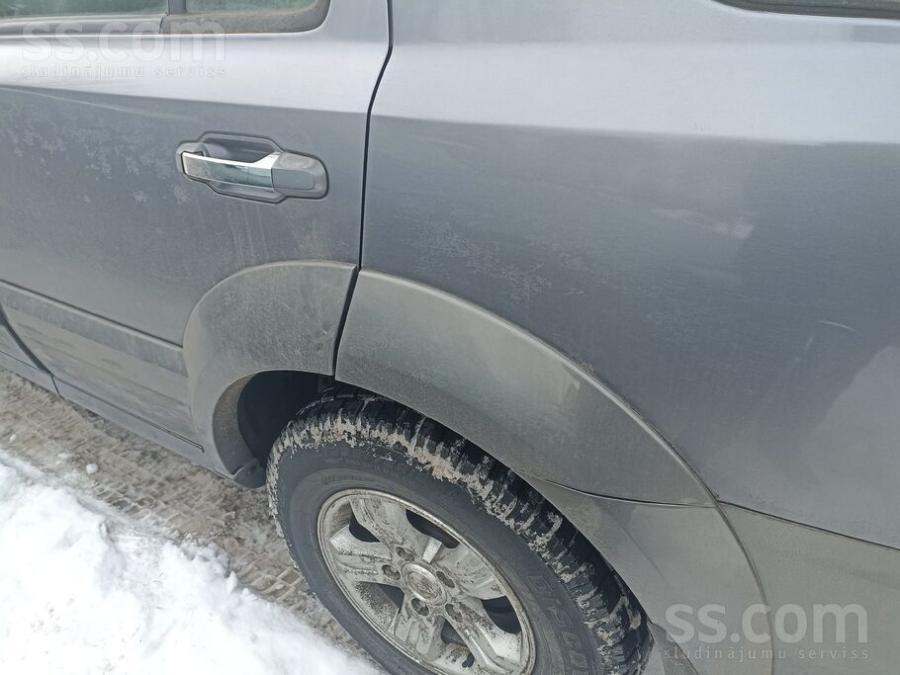 Kia Sorento 2007 Rīga, ar dzinēja tilpumu 2.50 L un nobraukumu 232 tūkst. km par 1200 €, foto 10 vietnē AUTOMOTO.COM.LV