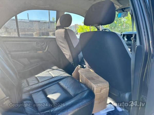 Киа Соренто 2007 в Нарва, объемом двигателя 2.50 л и пробегом 280 тыс. км за 800 €, фото 6 на AUTOMOTO.COM.LV