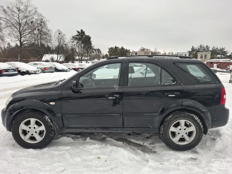 Kia Sorento 2008 in Prienai, with an engine capacity of 2.50 L and mileage of 199 thousand km for 3700 €, photo 7 on AUTOMOTO.COM.LV