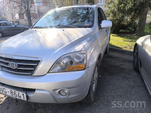 Kia Sorento 2008 in Riga, with an engine capacity of 2.50 L and mileage of 280 thousand km for 3700 €, photo 1 on AUTOMOTO.COM.LV